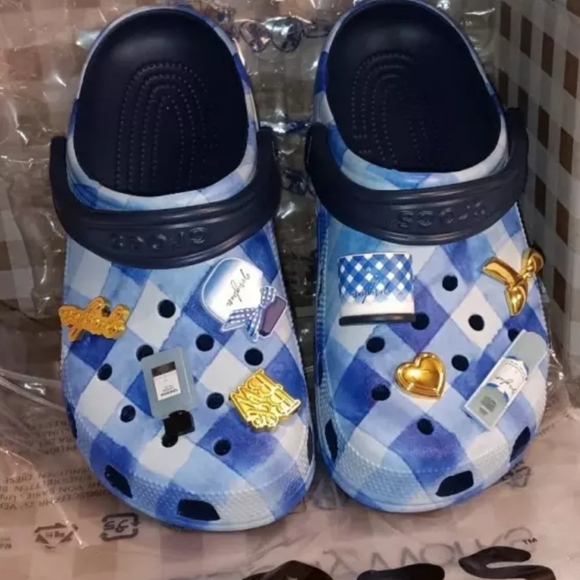 Bath & Body Works | Shoes | Bath Body Works Crocs | Poshmark